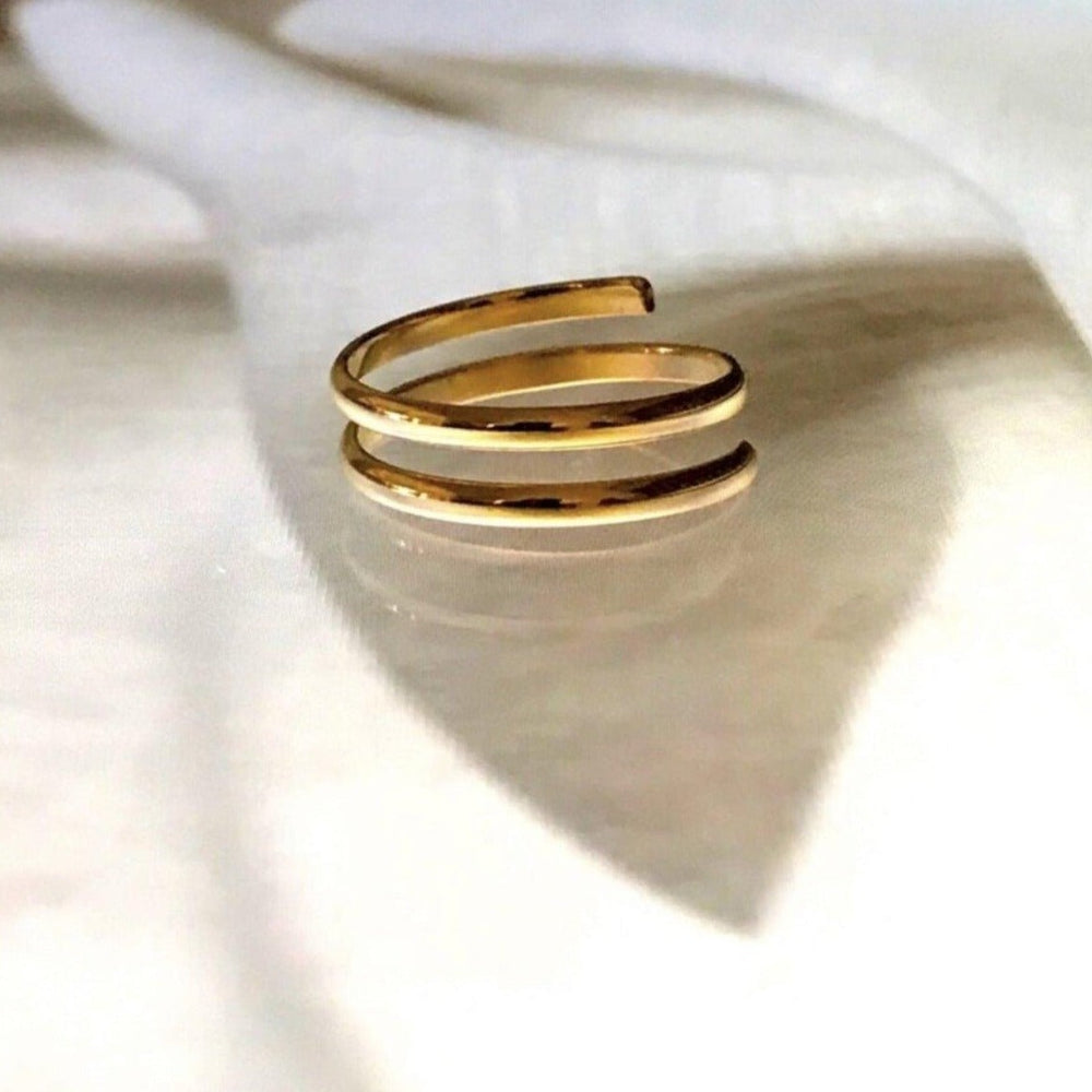 18k Gold Twirl Ring Spiral Ring Gold Twist Ring Gold Stacking Rings